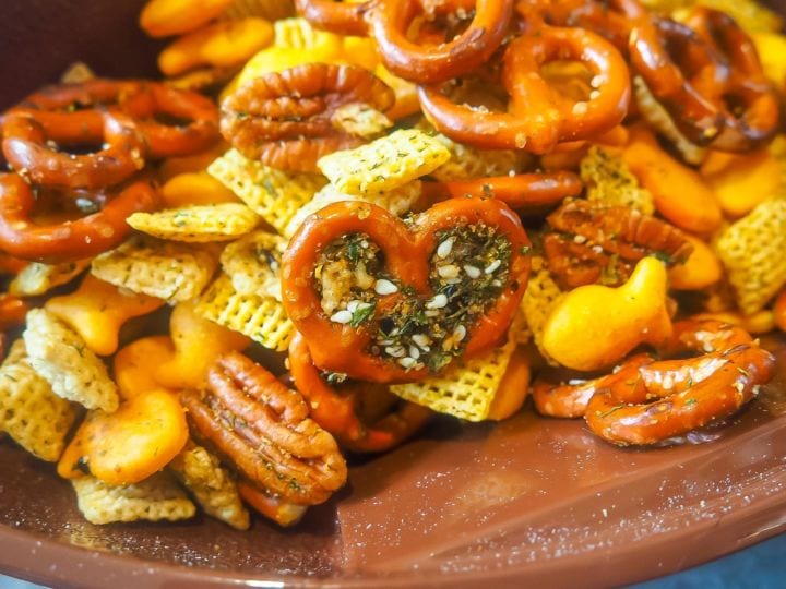 Super Addicting Chex Party Mix Recipe - Southern Bytes