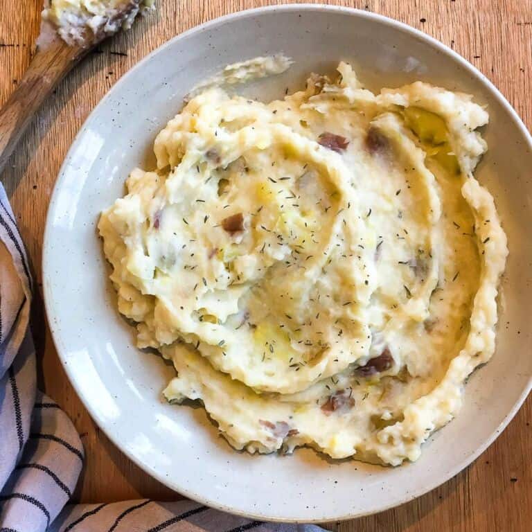 Instant Pot Garlic Mashed Potatoes - Southern Bytes